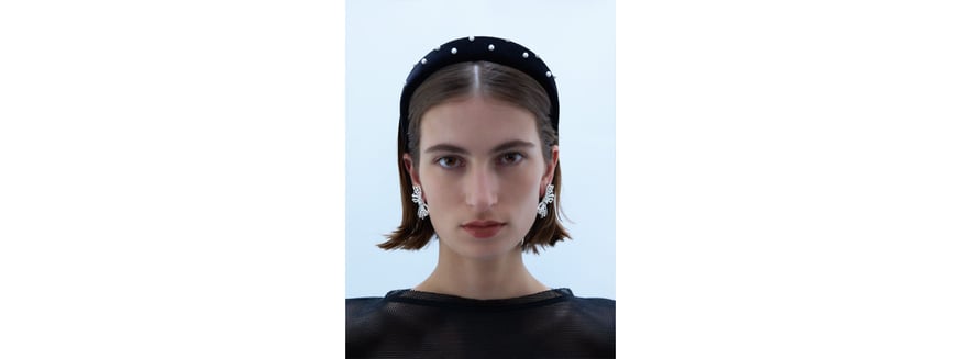 新作"ceremonie"を発売 – iris47