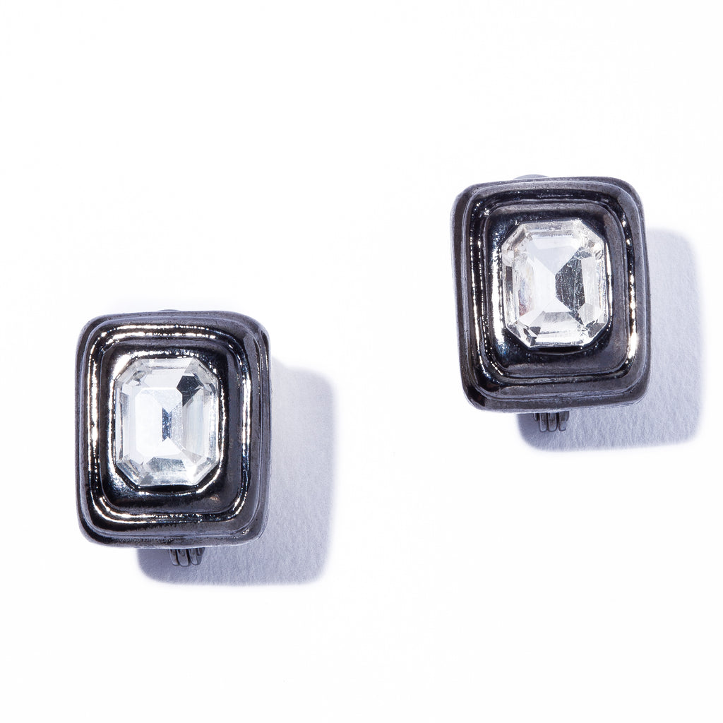 switch earring – iris47